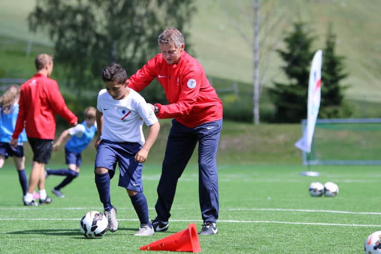 Bli fotballtrener | Kurs, lisenser og etterutdanning | tiim